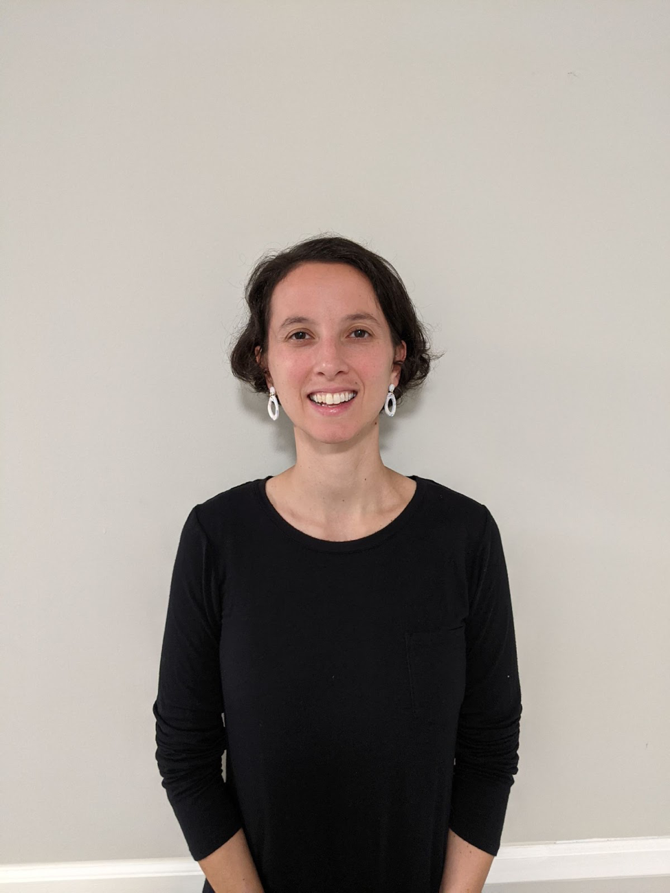 Give a Warm Welcome to Ms. Rosenberg! – The Scroll