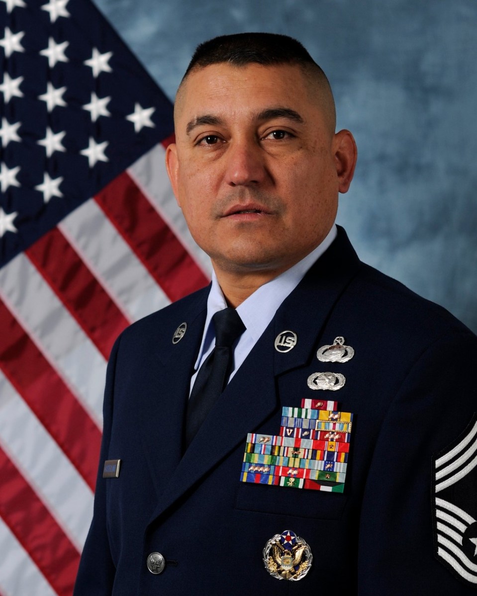 Meet Our New JROTC Instructor, Chief Castellano! – The Scroll